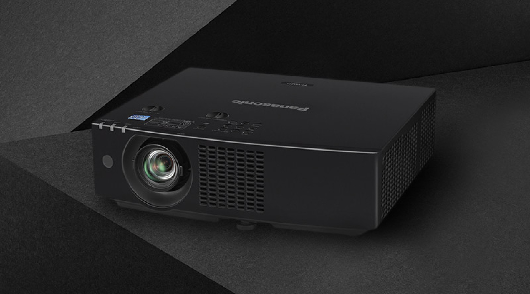 پروژکتور لیزری پاناسونیک PT-VMZ51