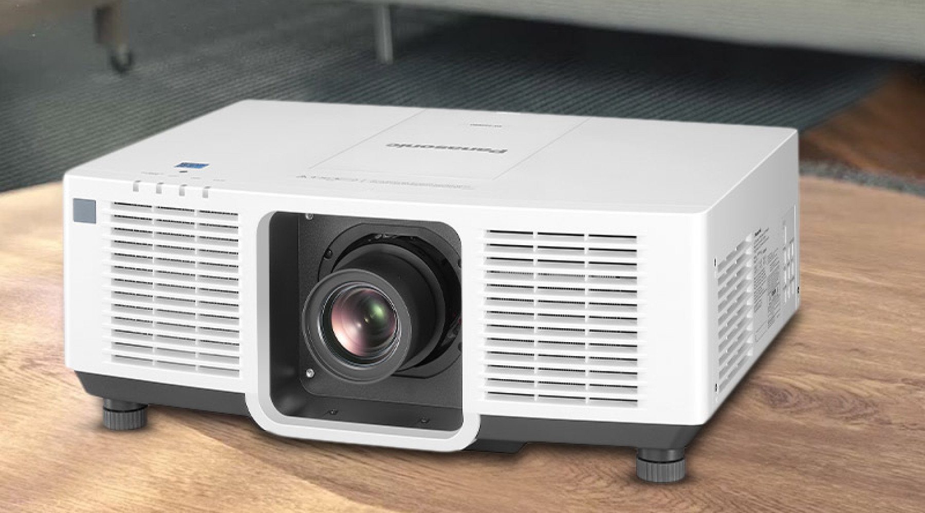 ویدئو پروژکتور Panasonic PT-MZ680